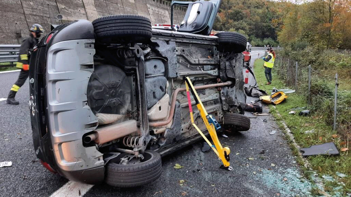 Ennesimo maxi-tamponamento in autostrada, sull'A12 il bilancio è di un ... Ennesimo maxi-tamponamento in autostrada, sull'A12 il bilancio è di un ...